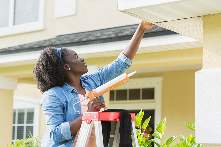 4 Ways to Weatherproof Your Home for Summer